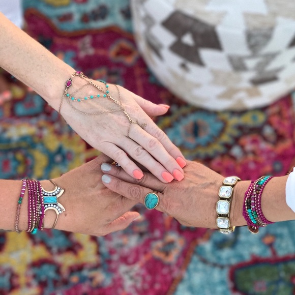 Chloe + Isabel | Jewelry | Chloe And Isabel Retro Glam Bracelet | Poshmark